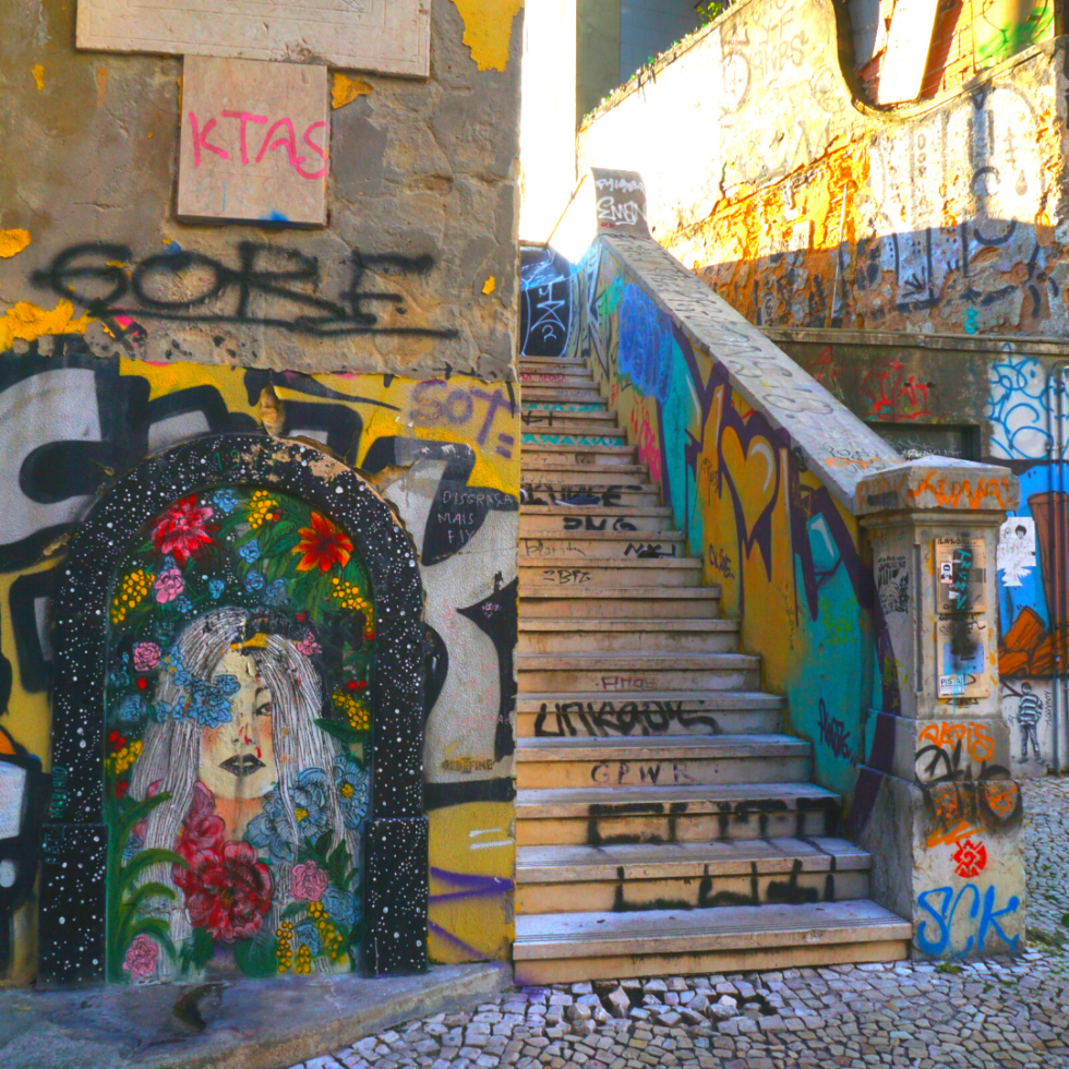 24 Coolest Neighbourhoods in Lisbon (Map included!) - Secret City Trails